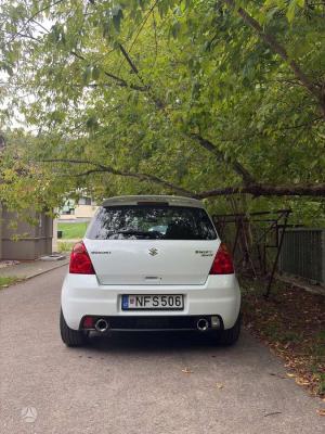 White Suzuki Swift 2009 in Vilnius, with an engine capacity of 1.59 L and mileage of 220 thousand km for 2100 €, photo 7 on AUTOMOTO.COM.LV