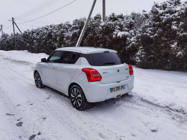 White Suzuki Swift 2018 in Kaunas, with an engine capacity of 1.24 L and mileage of 114 thousand km for 4500 €, photo 3 on AUTOMOTO.COM.LV