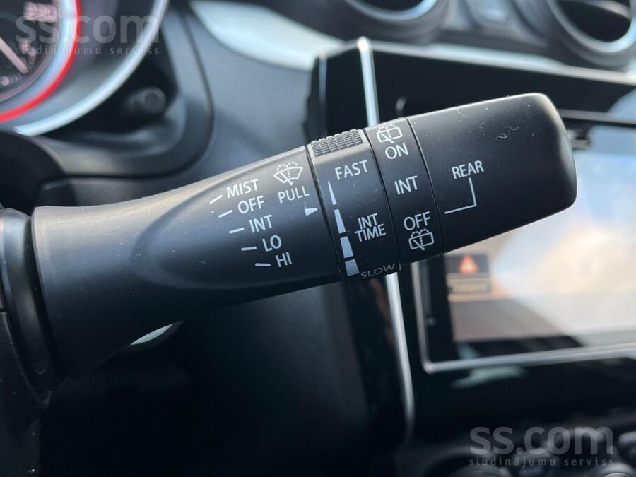 White Suzuki Swift 2018 in Riga, with an engine capacity of 1.20 L and mileage of 113 thousand km for 9200 €, photo 26 on AUTOMOTO.COM.LV