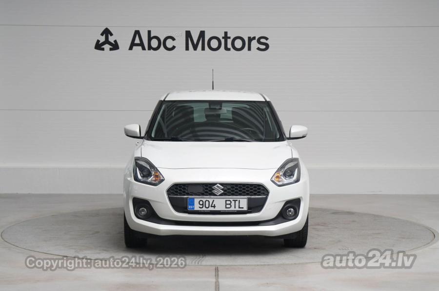 White Suzuki Swift 2019 in Tallinn, with an engine capacity of 1.20 L and mileage of 111 thousand km for 11490 €, photo 3 on AUTOMOTO.COM.LV