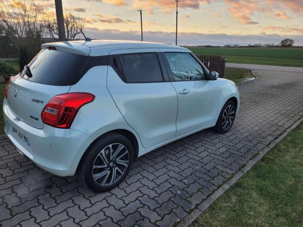 White Suzuki Swift 2022 in Raseiniai, with an engine capacity of 1.20 L and mileage of 45 thousand km for 13500 €, photo 5 on AUTOMOTO.COM.LV