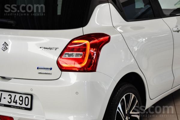 White Suzuki Swift 2024 in Riga, with an engine capacity of 1.20 L and mileage of 46 thousand km for 14590 €, photo 10 on AUTOMOTO.COM.LV