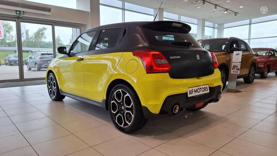 Dzeltens Suzuki Swift 2018 Kauņa, ar dzinēja tilpumu 1.37 L un nobraukumu 97 tūkst. km par 12598 €, foto 3 vietnē AUTOMOTO.COM.LV