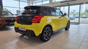 Dzeltens Suzuki Swift 2018 Kauņa, ar dzinēja tilpumu 1.37 L un nobraukumu 97 tūkst. km par 12598 €, foto 5 vietnē AUTOMOTO.COM.LV