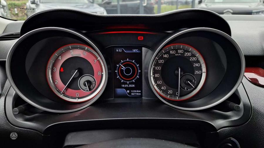 Dzeltens Suzuki Swift 2018 Kauņa, ar dzinēja tilpumu 1.37 L un nobraukumu 97 tūkst. km par 12598 €, foto 17 vietnē AUTOMOTO.COM.LV