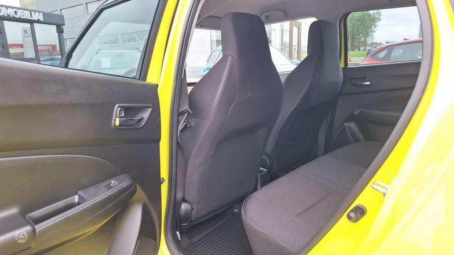 Dzeltens Suzuki Swift 2018 Kauņa, ar dzinēja tilpumu 1.37 L un nobraukumu 97 tūkst. km par 12598 €, foto 32 vietnē AUTOMOTO.COM.LV