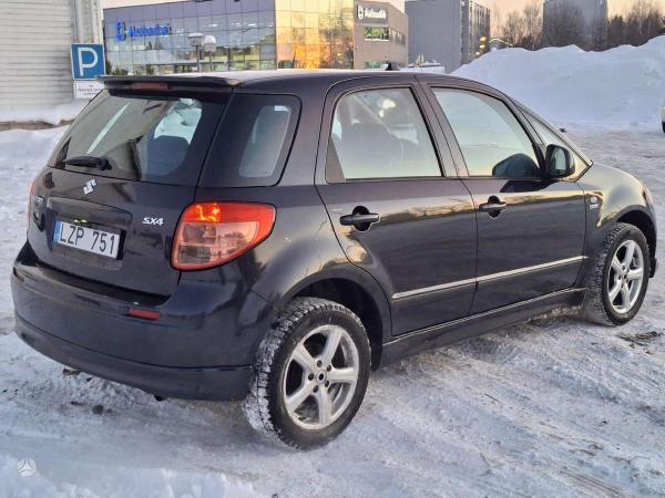 Melns Suzuki SX4 2007 Plungė, ar dzinēja tilpumu 1.91 L un nobraukumu 238 tūkst. km par 1450 €, foto 5 vietnē AUTOMOTO.COM.LV