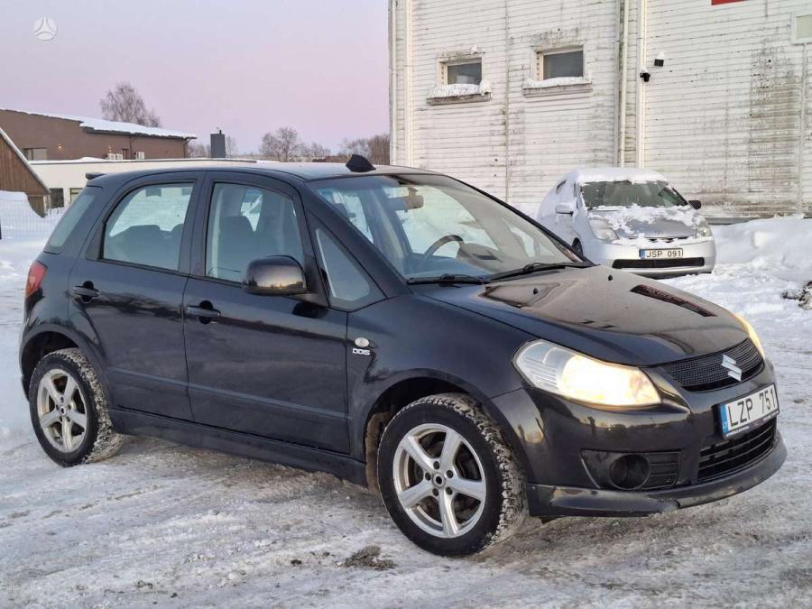 Melns Suzuki SX4 2007 Plungė, ar dzinēja tilpumu 1.91 L un nobraukumu 238 tūkst. km par 1450 €, foto 7 vietnē AUTOMOTO.COM.LV