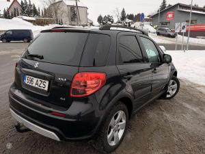 Melns Suzuki SX4 2007 Viļņa, ar dzinēja tilpumu 1.60 L un nobraukumu 298 tūkst. km par 2950 €, foto 3 vietnē AUTOMOTO.COM.LV