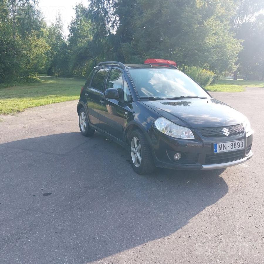 Black Suzuki SX4 2009 in Riga, with an engine capacity of 1.90 L and mileage of 238 thousand km for 3770 €, photo 3 on AUTOMOTO.COM.LV