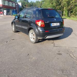 Black Suzuki SX4 2009 in Riga, with an engine capacity of 1.90 L and mileage of 238 thousand km for 3770 €, photo 4 on AUTOMOTO.COM.LV