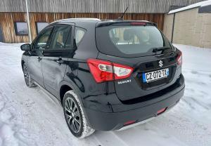 Black Suzuki SX4 2013 in Taurage, with an engine capacity of 1.60 L and mileage of 206 thousand km for 4800 €, photo 2 on AUTOMOTO.COM.LV