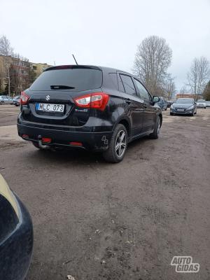 Melns Suzuki SX4 2014 Panevēža, ar dzinēja tilpumu 1.60 L un nobraukumu 245 tūkst. km par 3740 €, foto 3 vietnē AUTOMOTO.COM.LV