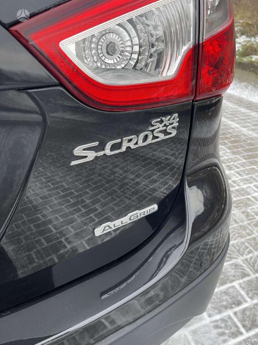 Melns Suzuki SX4 2016 Viļņa, ar dzinēja tilpumu 1.59 L un nobraukumu 80 tūkst. km par 8600 €, foto 27 vietnē AUTOMOTO.COM.LV