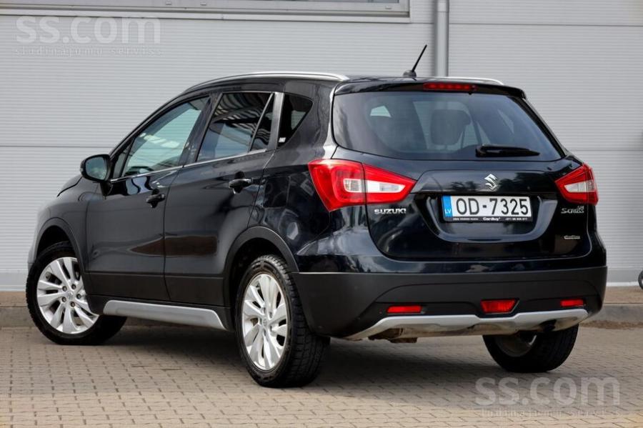 Black Suzuki SX4 2018 in Riga, with an engine capacity of 1.00 L and mileage of 0 thousand km for 7995 €, photo 4 on AUTOMOTO.COM.LV