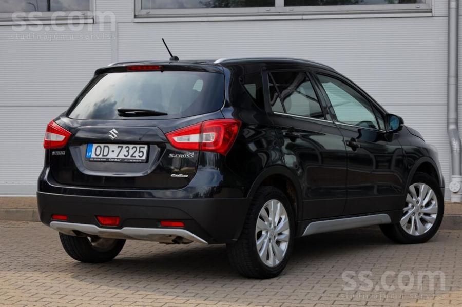 Black Suzuki SX4 2018 in Riga, with an engine capacity of 1.00 L and mileage of 0 thousand km for 7995 €, photo 5 on AUTOMOTO.COM.LV