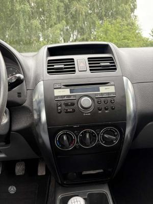 Black Suzuki SX4 2007 in Alytus, with an engine capacity of 1.87 L and mileage of 180 thousand km for 2200 €, photo 15 on AUTOMOTO.COM.LV
