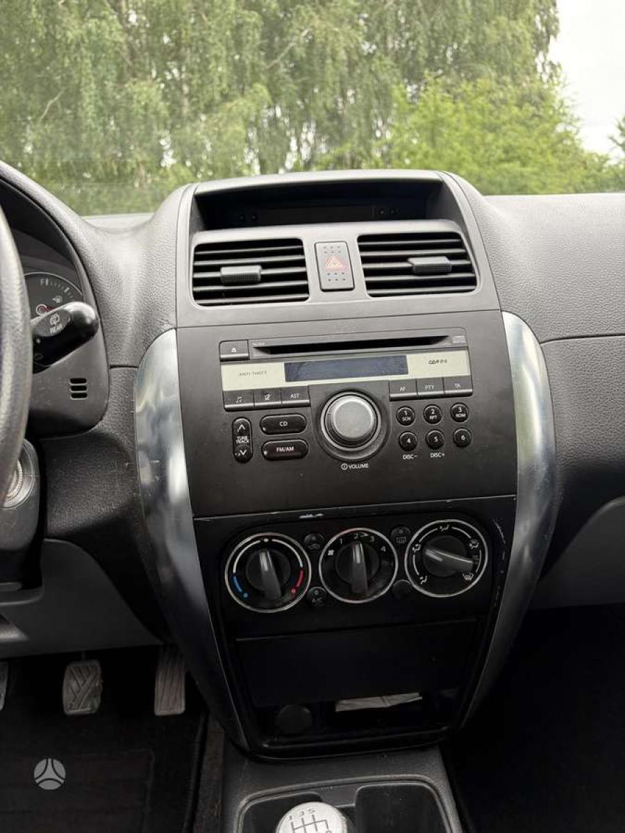 Black Suzuki SX4 2007 in Alytus, with an engine capacity of 1.87 L and mileage of 180 thousand km for 2200 €, photo 15 on AUTOMOTO.COM.LV
