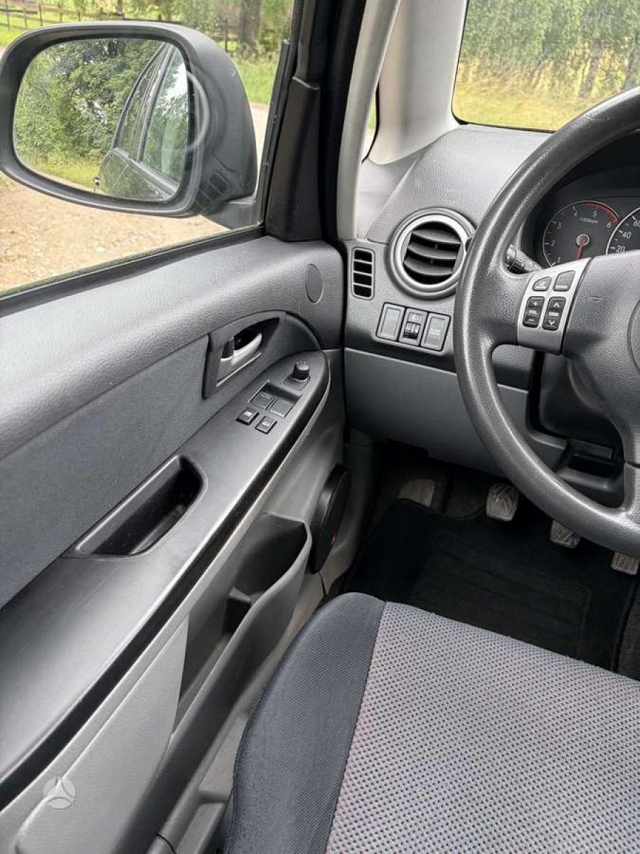 Black Suzuki SX4 2007 in Alytus, with an engine capacity of 1.87 L and mileage of 180 thousand km for 2200 €, photo 17 on AUTOMOTO.COM.LV