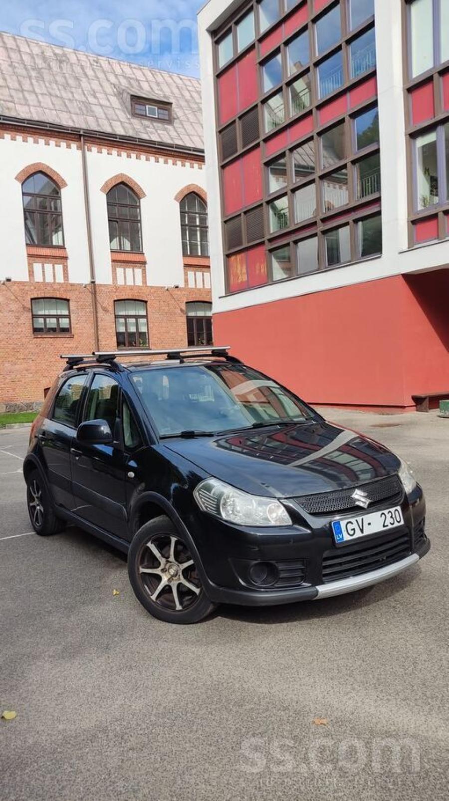 Black Suzuki SX4 2007 in Riga, with an engine capacity of 1.50 L and mileage of 286 thousand km for 2500 €, photo 3 on AUTOMOTO.COM.LV