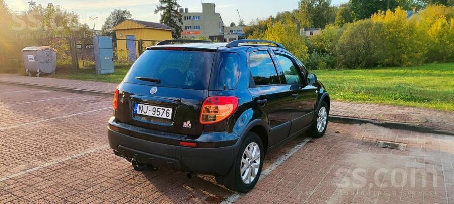 Black Suzuki SX4 2009 in Kraslava, with an engine capacity of 2.00 L and mileage of 181 thousand km for 4250 €, photo 1 on AUTOMOTO.COM.LV