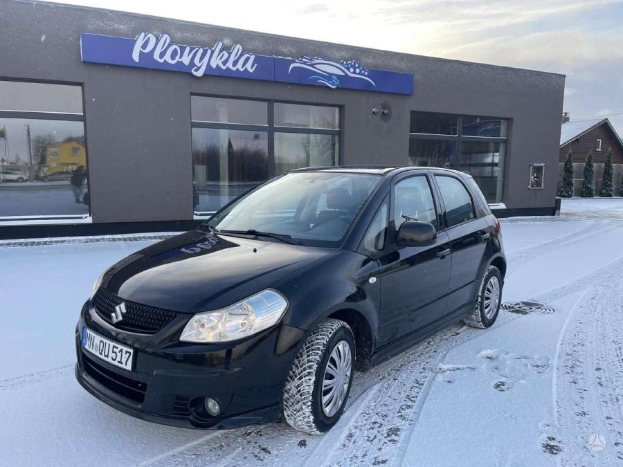 Melns Suzuki SX4 2010 Tauragė, ar dzinēja tilpumu 1.59 L un nobraukumu 194 tūkst. km par 2500 €, foto 3 vietnē AUTOMOTO.COM.LV