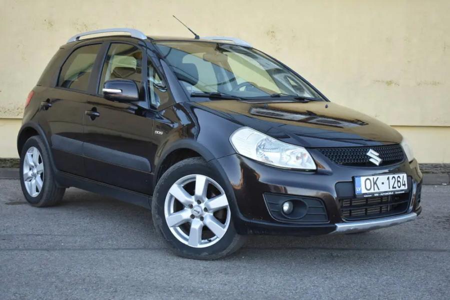 Black Suzuki SX4 2012 in Talsi, with an engine capacity of 2.00 L and mileage of 170 thousand km for 6200 €, photo 1 on AUTOMOTO.COM.LV