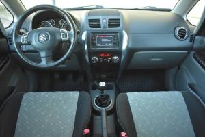 Black Suzuki SX4 2012 in Talsi, with an engine capacity of 2.00 L and mileage of 170 thousand km for 6200 €, photo 8 on AUTOMOTO.COM.LV