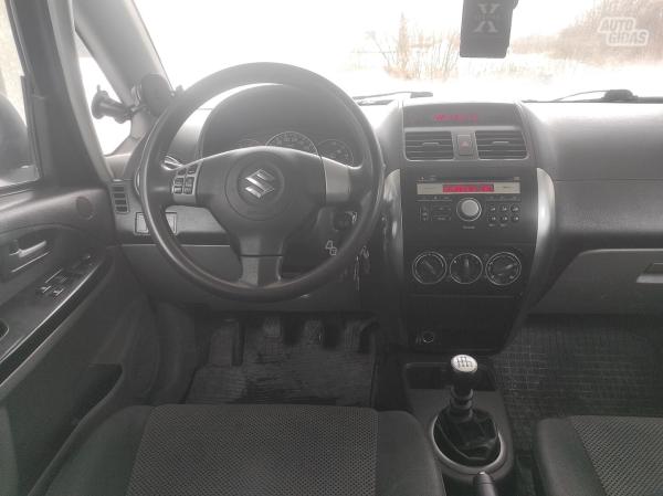 Zils Suzuki SX4 2006 Kretinga, ar dzinēja tilpumu 1.90 L un nobraukumu 297 tūkst. km par 1500 €, foto 7 vietnē AUTOMOTO.COM.LV