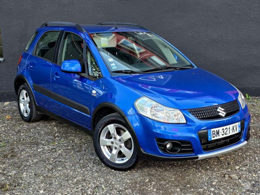 Blue Suzuki SX4 2011 in Siauliai, with an engine capacity of 1.96 L and mileage of 165 thousand km for 3200 €, photo 1 on AUTOMOTO.COM.LV