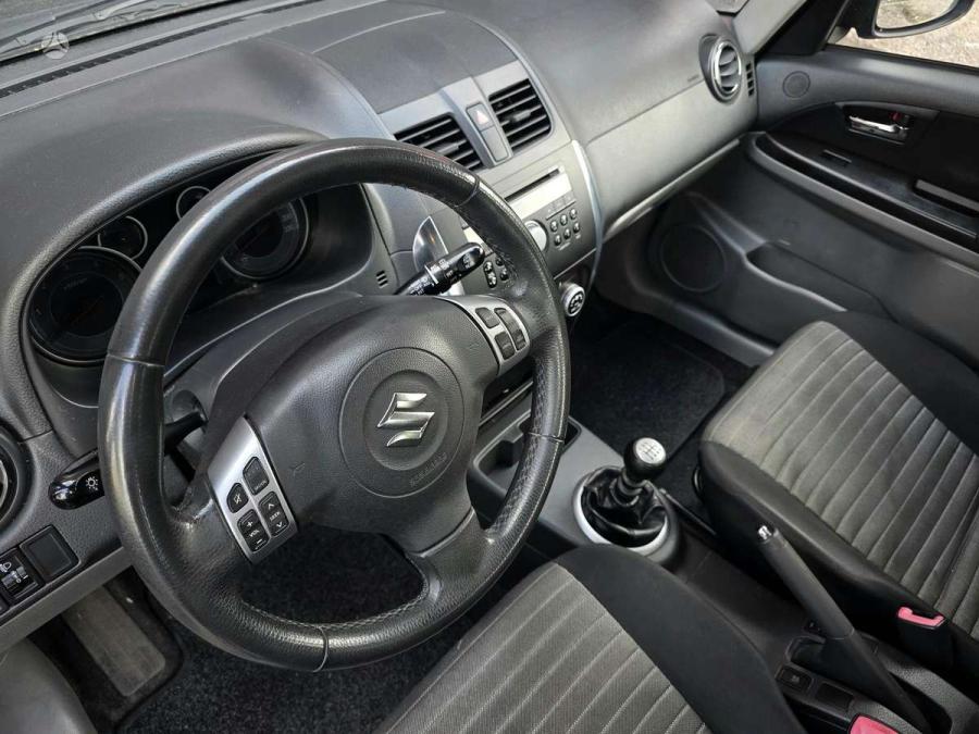 Blue Suzuki SX4 2011 in Siauliai, with an engine capacity of 1.96 L and mileage of 165 thousand km for 3200 €, photo 16 on AUTOMOTO.COM.LV