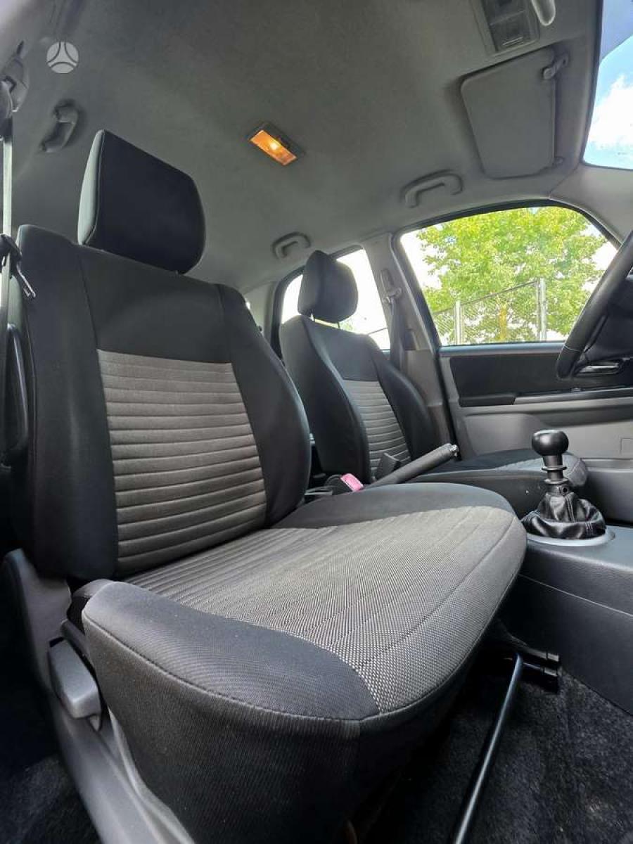Blue Suzuki SX4 2011 in Siauliai, with an engine capacity of 1.96 L and mileage of 165 thousand km for 3200 €, photo 19 on AUTOMOTO.COM.LV