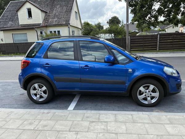 Blue Suzuki SX4 2013 in Panevezys, with an engine capacity of 1.96 L and mileage of 180 thousand km for 5100 €, photo 6 on AUTOMOTO.COM.LV