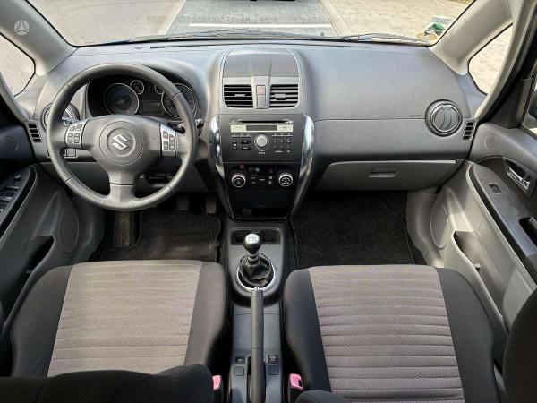 Blue Suzuki SX4 2013 in Panevezys, with an engine capacity of 1.96 L and mileage of 180 thousand km for 5100 €, photo 9 on AUTOMOTO.COM.LV