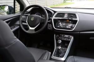 Zils Suzuki SX4 2018 Jelgava, ar dzinēja tilpumu 1.40 L un nobraukumu 0 tūkst. km par 9990 €, foto 17 vietnē AUTOMOTO.COM.LV