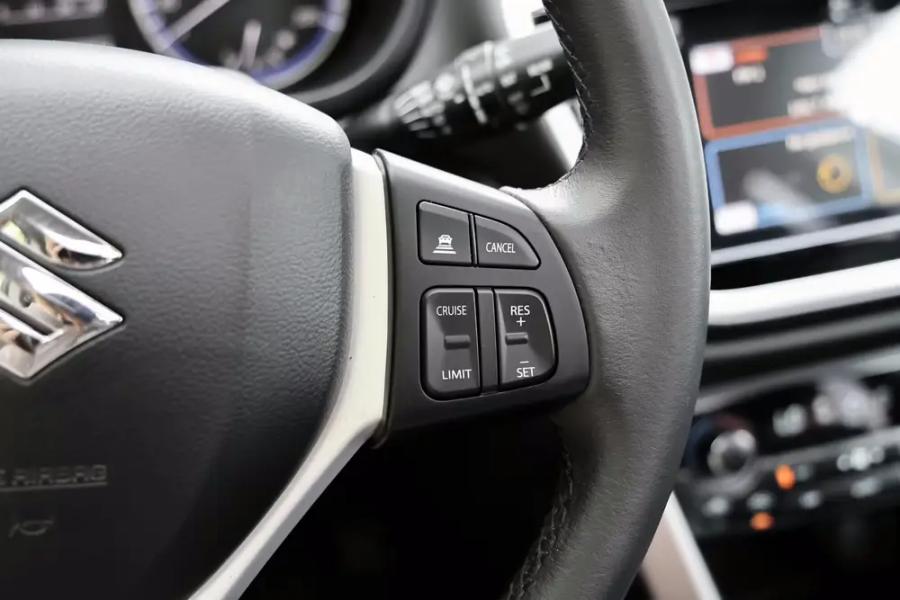 Zils Suzuki SX4 2018 Jelgava, ar dzinēja tilpumu 1.40 L un nobraukumu 0 tūkst. km par 9990 €, foto 26 vietnē AUTOMOTO.COM.LV