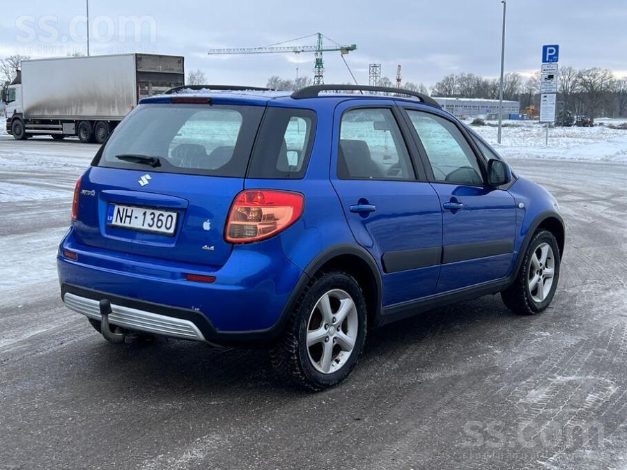 Blue Suzuki SX4 2007 in Riga, with an engine capacity of 1.60 L and mileage of 210 thousand km for 2250 €, photo 3 on AUTOMOTO.COM.LV