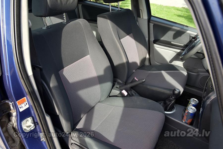 Zils Suzuki SX4 2007 Tartu, ar dzinēja tilpumu 1.60 L un nobraukumu 214 tūkst. km par 2999 €, foto 16 vietnē AUTOMOTO.COM.LV