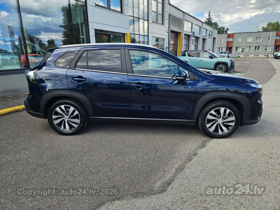 Zils Suzuki SX4 2023 Tartu, ar dzinēja tilpumu 1.37 L un nobraukumu 43 tūkst. km par 19900 €, foto 7 vietnē AUTOMOTO.COM.LV