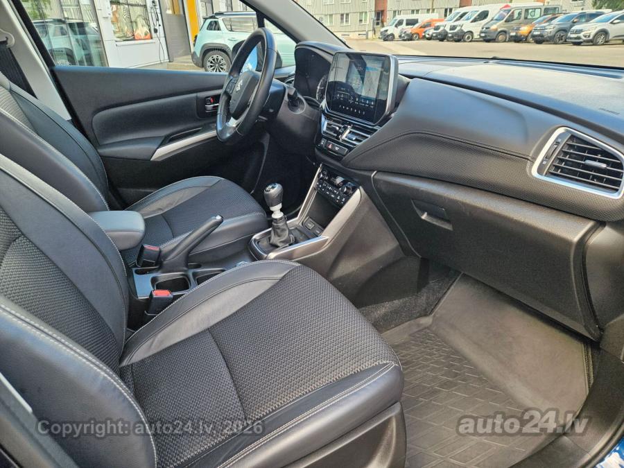 Zils Suzuki SX4 2023 Tartu, ar dzinēja tilpumu 1.37 L un nobraukumu 43 tūkst. km par 19900 €, foto 10 vietnē AUTOMOTO.COM.LV