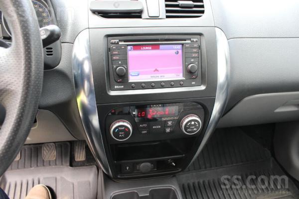 Brūns Suzuki SX4 2013 Rīga, ar dzinēja tilpumu 2.00 L un nobraukumu 225 tūkst. km par 5350 €, foto 9 vietnē AUTOMOTO.COM.LV