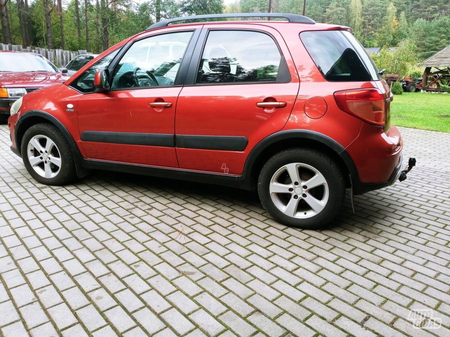 Suzuki SX4 2008 in Druskininkai, with an engine capacity of 1.90 L and mileage of 198 thousand km for 2700 €, photo 6 on AUTOMOTO.COM.LV