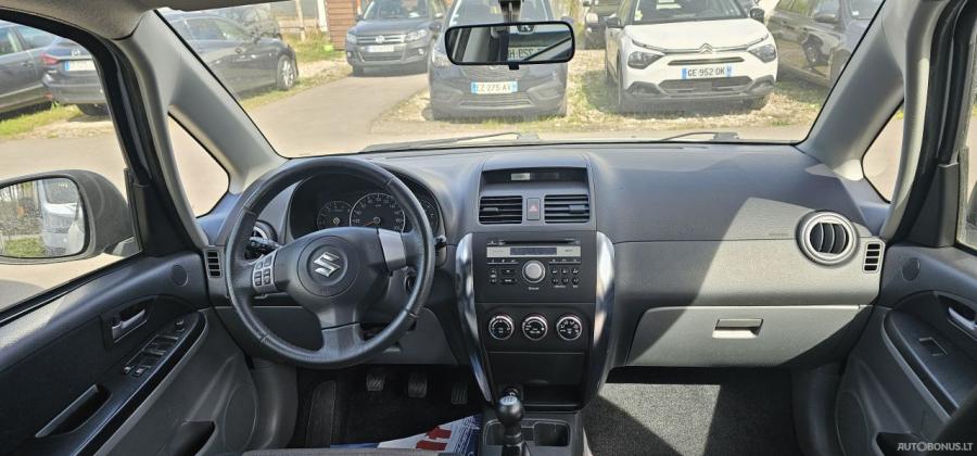 Suzuki SX4 2009 in Kaunas, with an engine capacity of 1.59 L and mileage of 0 thousand km for 2999 €, photo 3 on AUTOMOTO.COM.LV