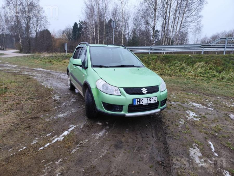 Green Suzuki SX4 2009 in Jelgava, with an engine capacity of 1.60 L and mileage of 229 thousand km for 2500 €, photo 3 on AUTOMOTO.COM.LV