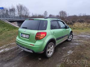 Green Suzuki SX4 2009 in Jelgava, with an engine capacity of 1.60 L and mileage of 229 thousand km for 2500 €, photo 5 on AUTOMOTO.COM.LV