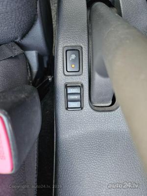 Zaļš Suzuki SX4 2008 Rakvere, ar dzinēja tilpumu 1.60 L un nobraukumu 196 tūkst. km par 3200 €, foto 10 vietnē AUTOMOTO.COM.LV