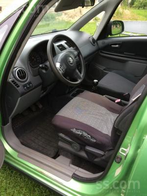 Green Suzuki SX4 2008 in Kuldiga, with an engine capacity of 1.60 L and mileage of 287 thousand km for 1700 €, photo 8 on AUTOMOTO.COM.LV