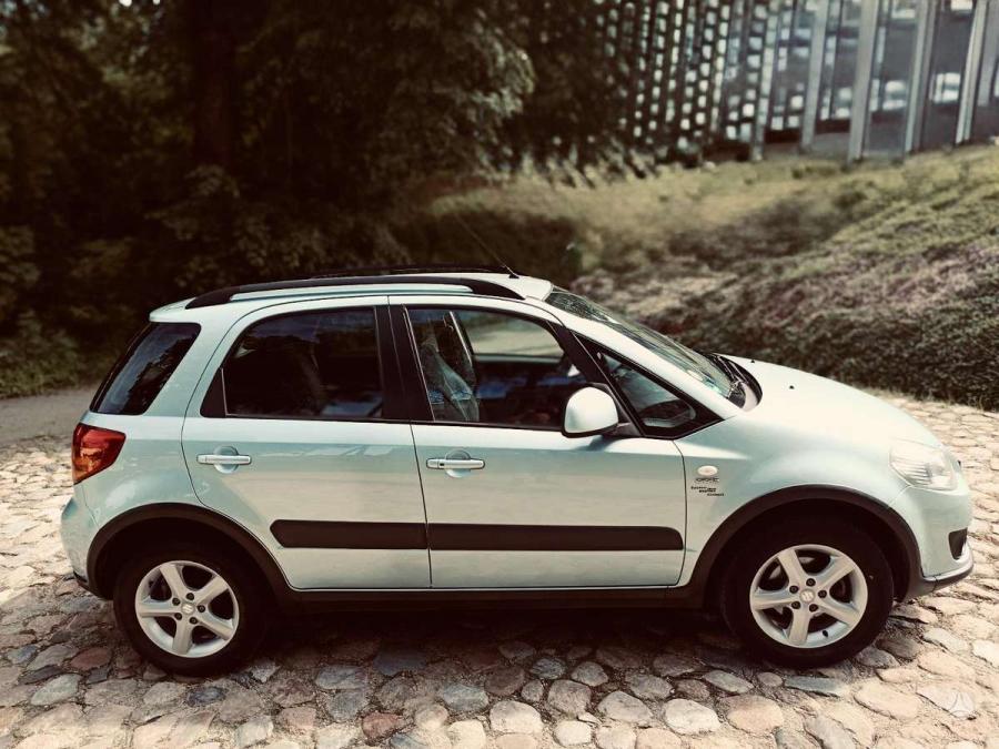 Zaļš Suzuki SX4 2008 Utena, ar dzinēja tilpumu 1.87 L un nobraukumu 298 tūkst. km par 3950 €, foto 12 vietnē AUTOMOTO.COM.LV