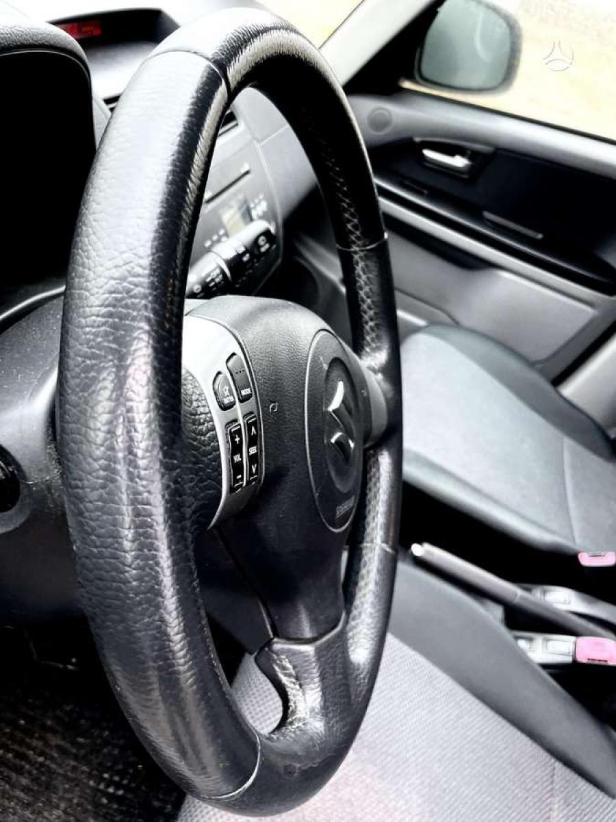 Zaļš Suzuki SX4 2008 Utena, ar dzinēja tilpumu 1.87 L un nobraukumu 298 tūkst. km par 3950 €, foto 42 vietnē AUTOMOTO.COM.LV
