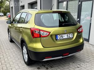 Green Suzuki SX4 2014 in Riga, with an engine capacity of 1.60 L and mileage of 229 thousand km for 8800 €, photo 5 on AUTOMOTO.COM.LV